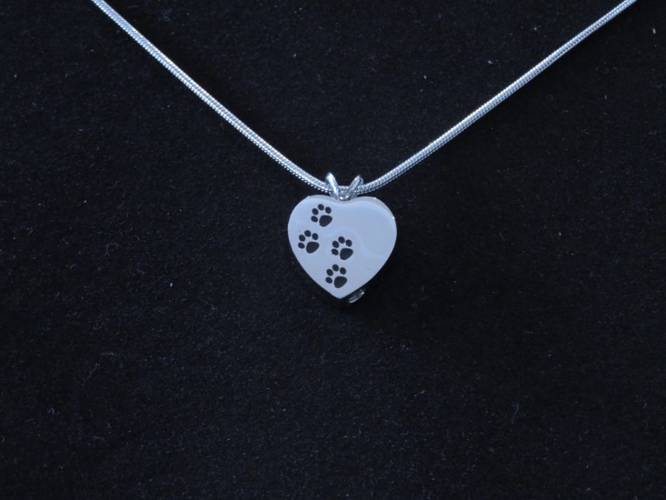 Heart with Double Paws | RSPCA Pets at Rest Cremation Service